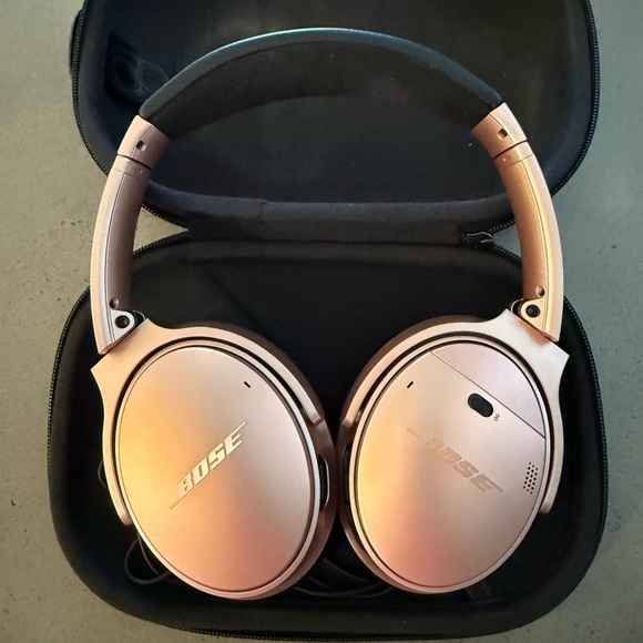 Bose | Headphones | Bose Quietcomfort Rose Gold Wireless Headphones ...